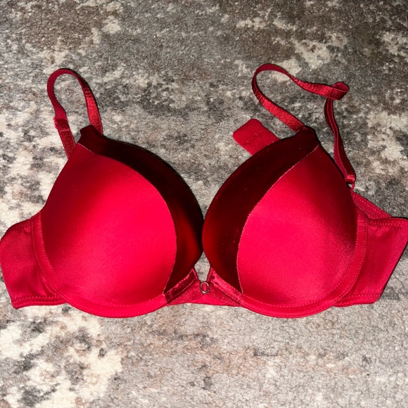 Intimates & Sleepwear | Red 34 C Bra | Poshmark